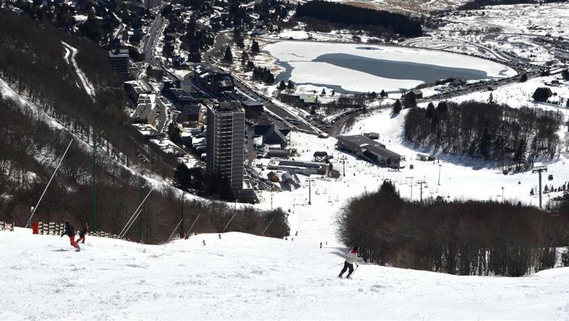 Photos et Images de Super Besse sous la Neige