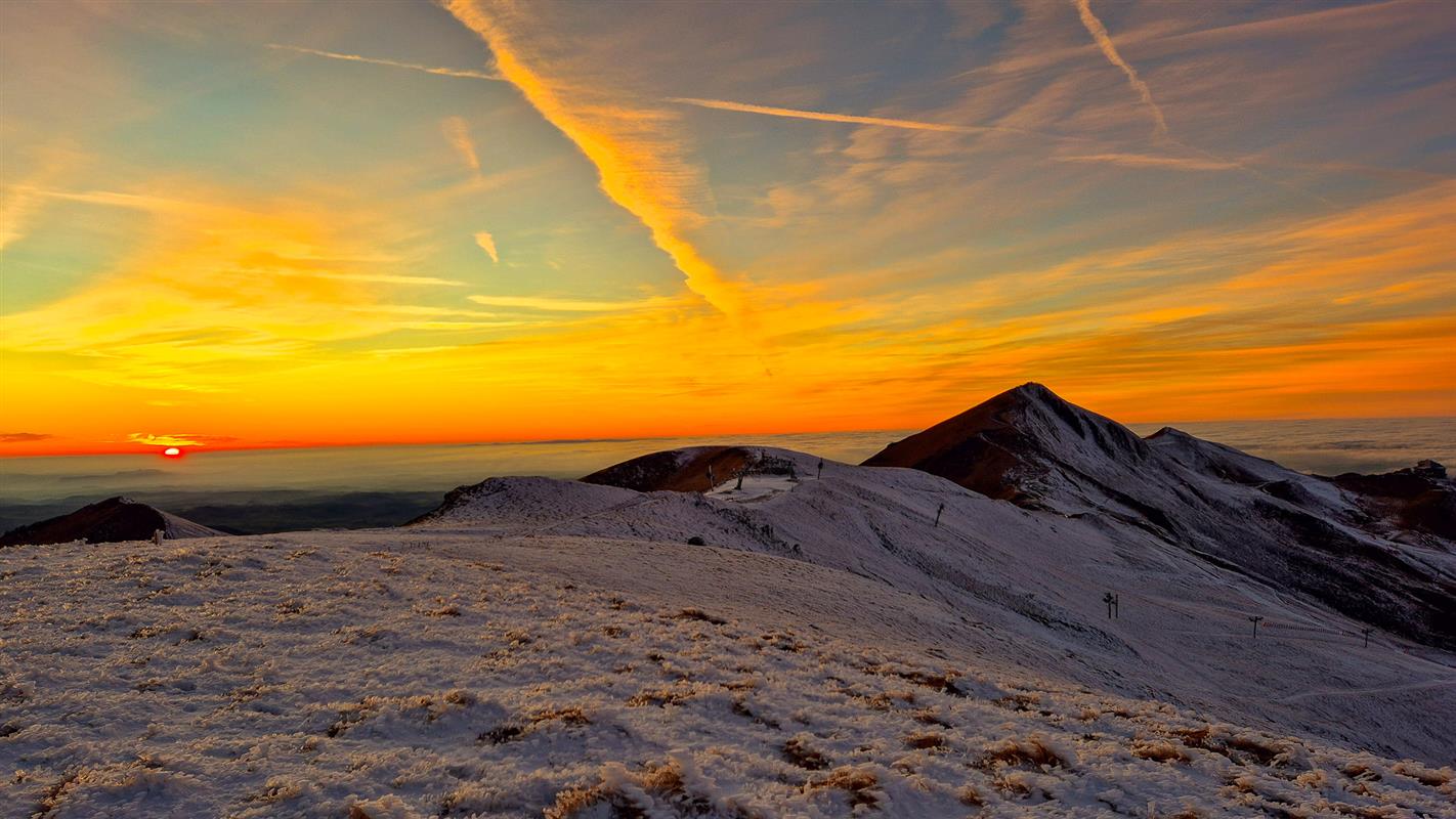 Sancy, Mer de nuages dans le Massif des Monts Dore